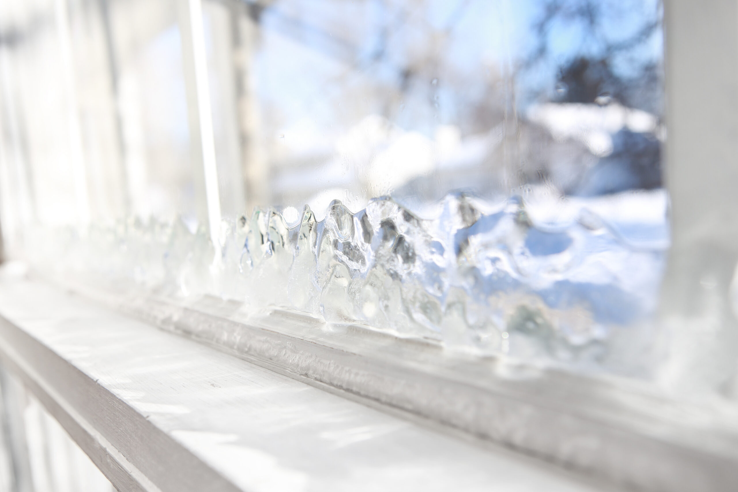 Frost and Ice on Windows: Why It Happens and How to Prevent It - Ply Gem
